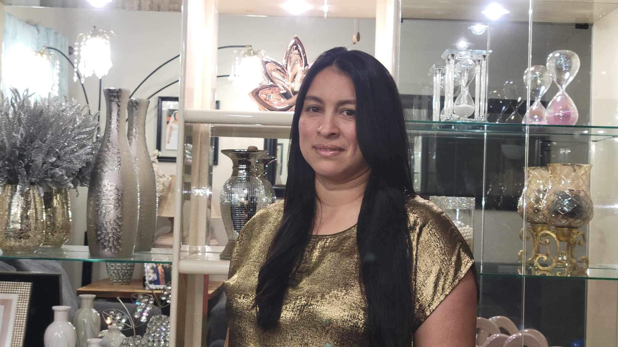 De periodista a refugiada: la historia de Leisy Flores - Criterio.hn